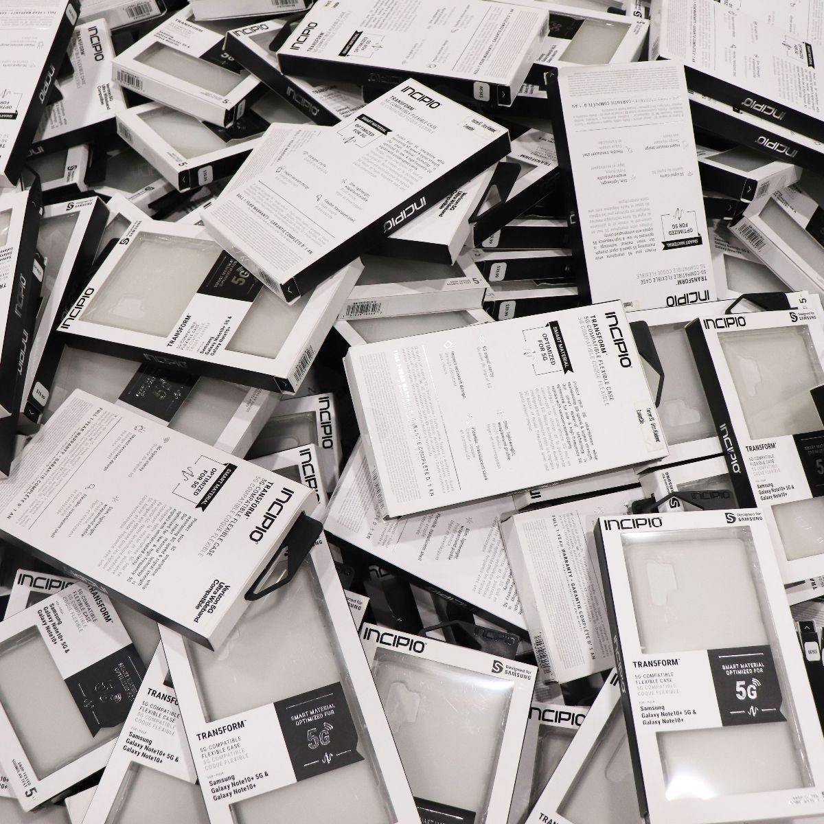 MIXED LOT OF DESIGNER CASES - 1428 Units w/ Manifest - 353 Lbs ...